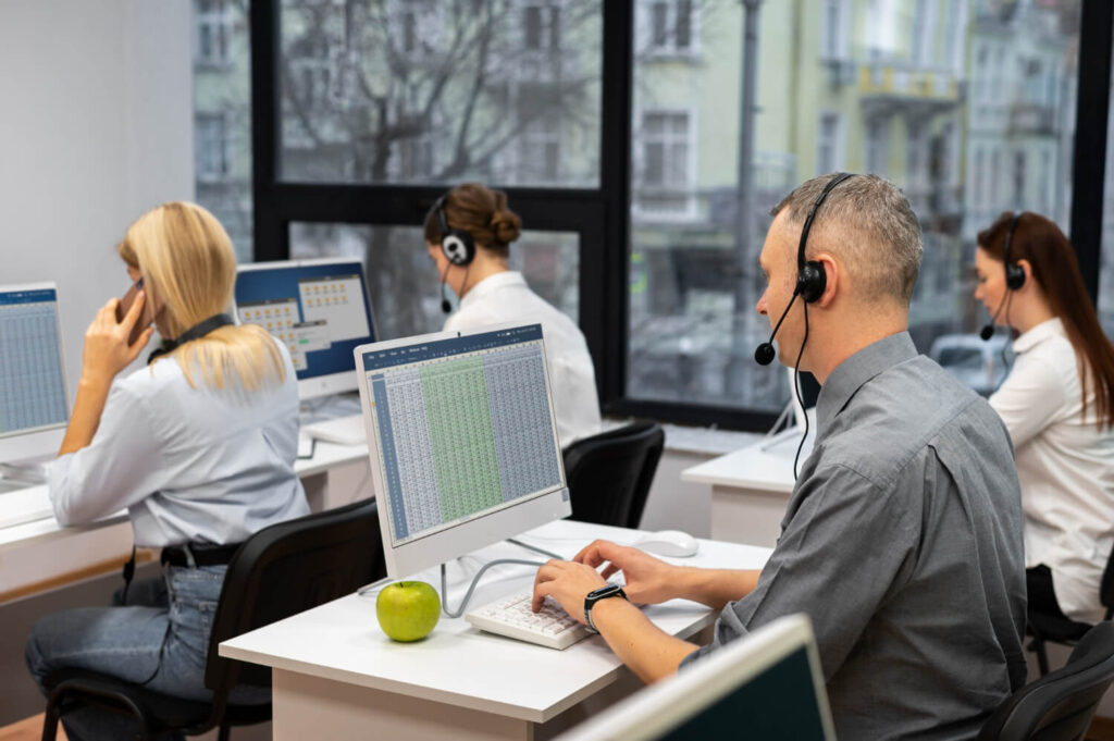 Peralatan Utama yang Dibutuhkan oleh Agen Call Center - ASANI